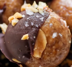 Snickers Inspired Protein Bites – Blended Bites