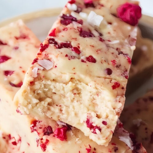 Cashew Coconut Raspberry Protein Bars – Blended Bites